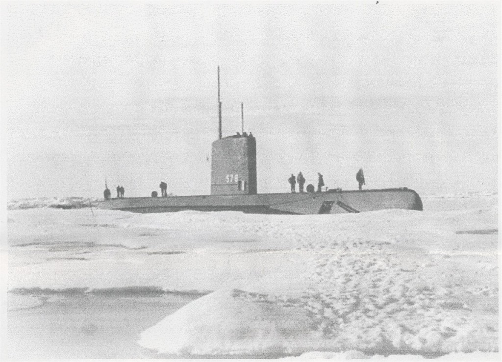 The First Submarine at the North Pole | artArctica